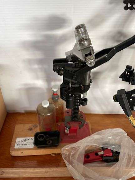 Shotgun Shell Reloader - Yorkton Auction Centre