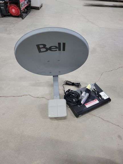 Bell Express Vu 9400 Satellite Receiver High Def & PUR , 2 Remotes & HD ...
