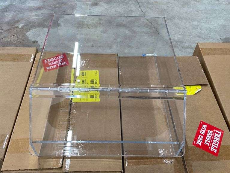 4 Boxes - Bulk Bun Bins - Yorkton Auction Centre