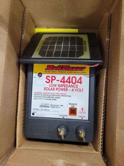 Bull Dozer Electric Fencer -SP-4404 - Yorkton Auction Centre