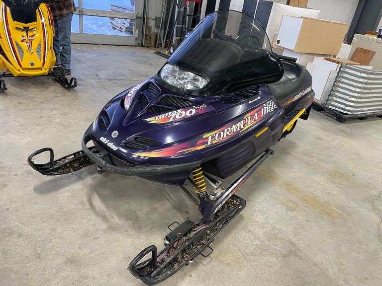 1998 Ski-Doo Formula 3 - Yorkton Auction Centre