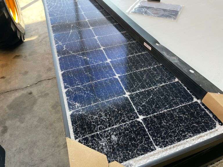 (6) SHATTERED SOLAR PANELS GLASS FALLING OUT - Yorkton Auction Centre