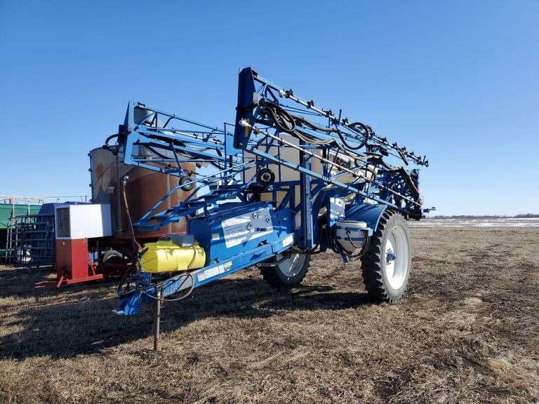 2002 Brandt SB 4000 P/T Sprayer 71071 - Yorkton Auction Centre