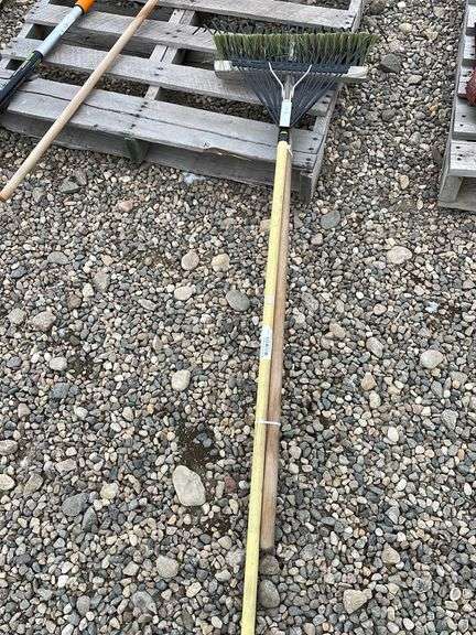 Broom & Rake - Yorkton Auction Centre