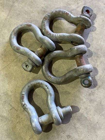4 - Clevis’s - Yorkton Auction Centre