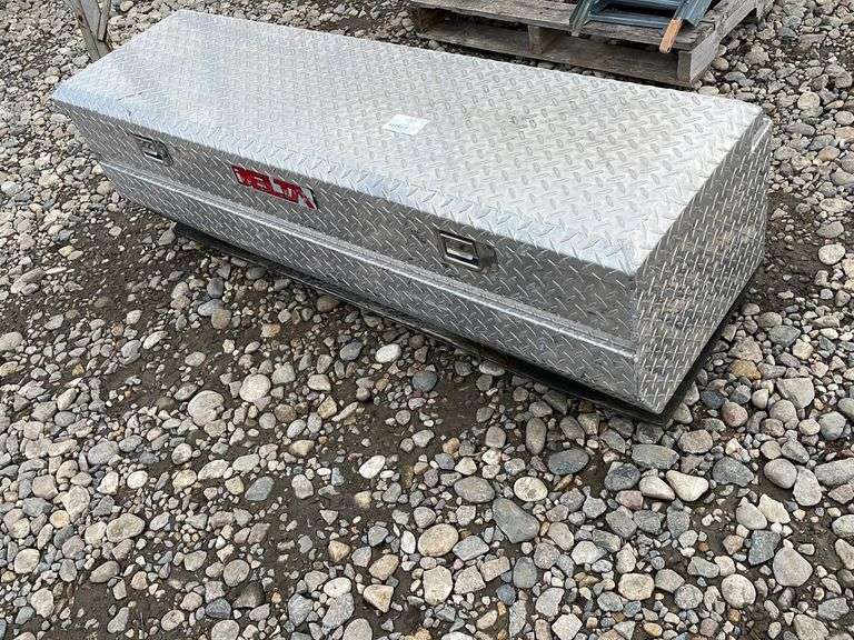 Lockable Delta Tool Box - Aluminum - Yorkton Auction Centre