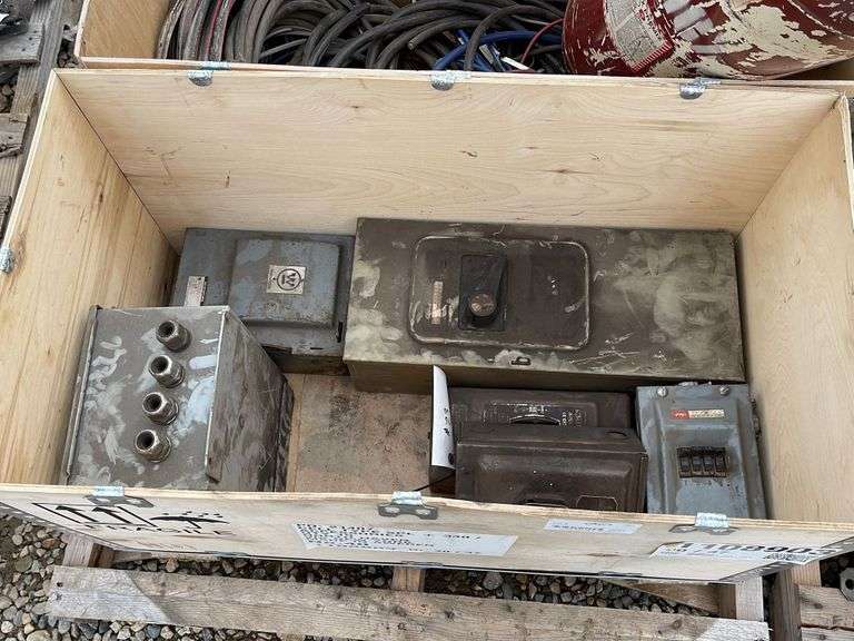 Used Electrical Boxes; 15 amp Breakers In Box/Motor Start Switches ...