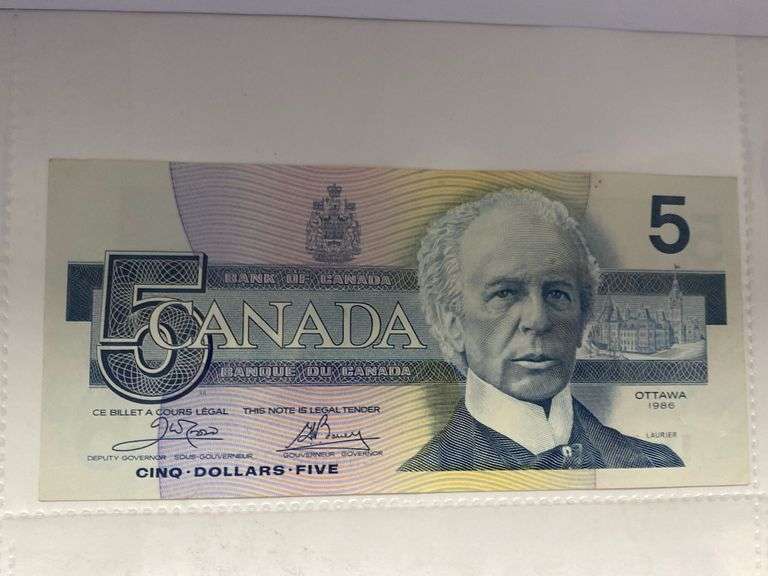 1979 and 1986 CAD Five Dollar Bill - Yorkton Auction Centre
