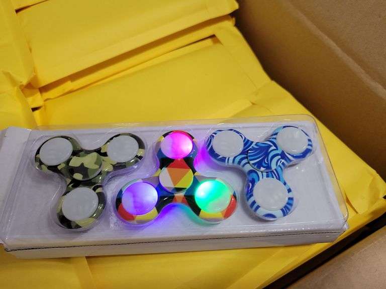 Box Of Fidget Spinners - Yorkton Auction Centre