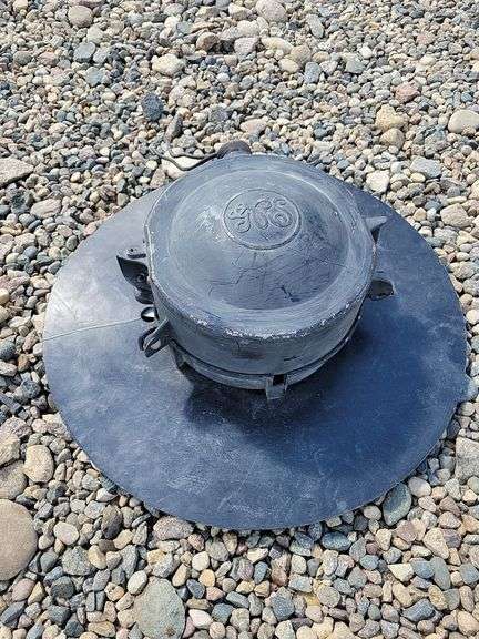 CN Railroad Light Red - Yorkton Auction Centre