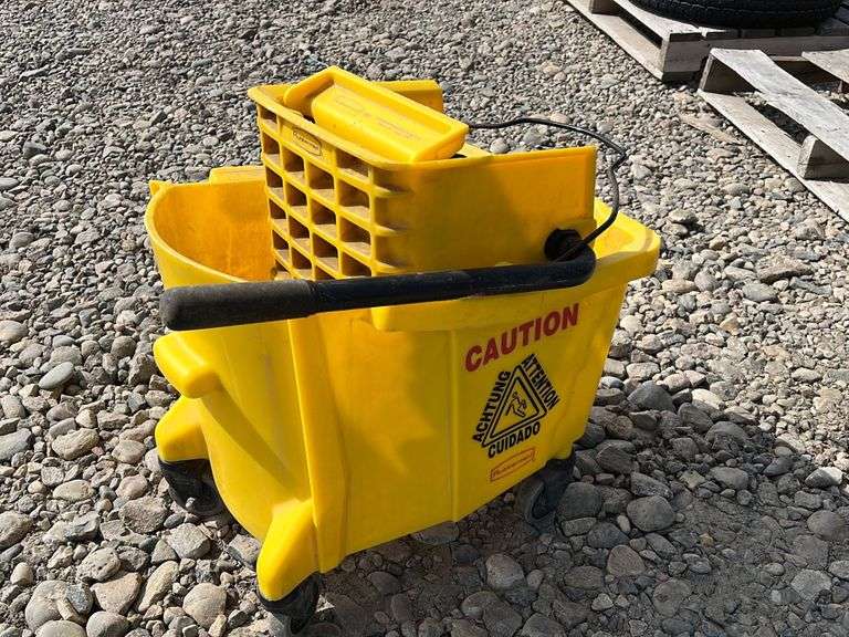 Commercial Washer Ringer Bucket - Yorkton Auction Centre