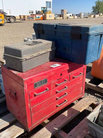 Gray Tool Box - 6 Drawer W/ Misc Tools & Bluebox & Gray Box - Yorkton ...
