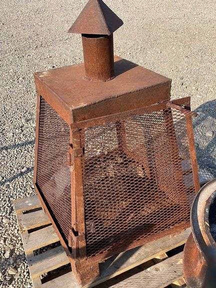 Closed In Fire Pit - Yorkton Auction Centre