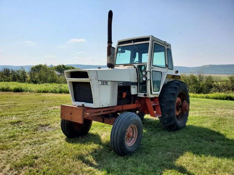 Case 1370 tractor 8743781 - Yorkton Auction Centre