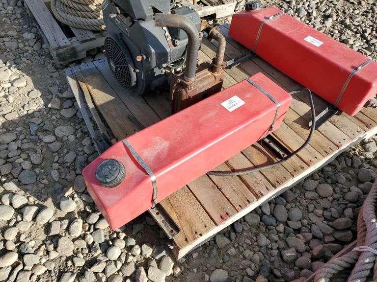 10 Gal Fuel Tank - For Grain Auger - Yorkton Auction Centre