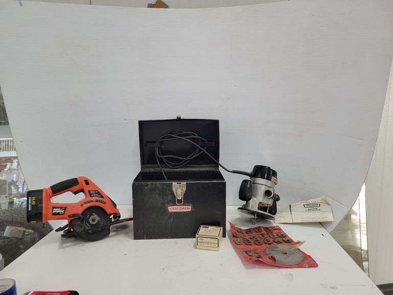 Crafstman Router & Bits & Black & Decker Cicular Saw - Yorkton Auction ...