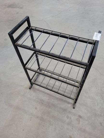 Metal Battery Stand - Yorkton Auction Centre