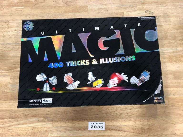 ULTIMATE MAGIC 400 TRICKS & ILLUSIONS - Yorkton Auction Centre