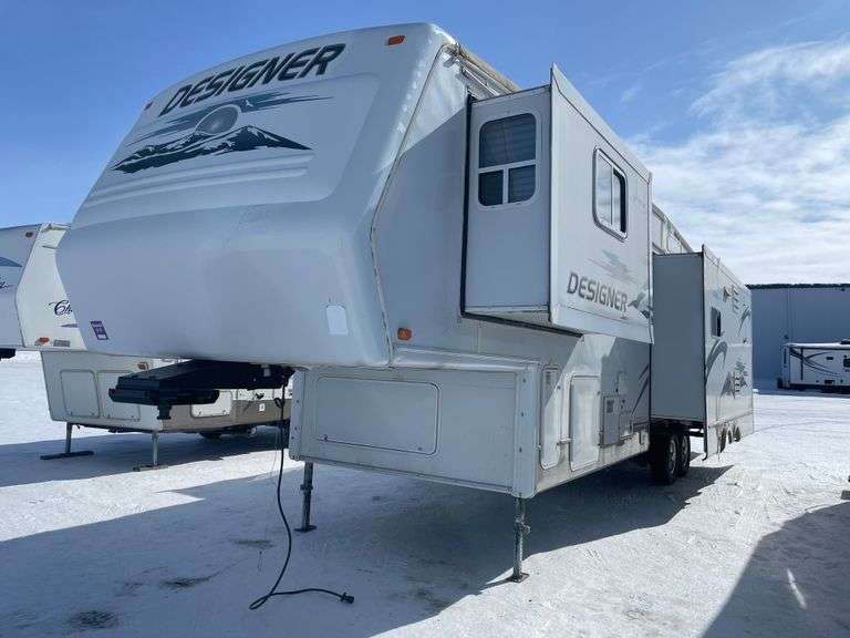 2007 JAYCO Designer Fifth Wheel Trailer 36' - Yorkton Auction Centre