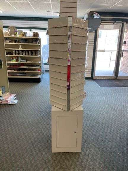 Multipurpose Display Swivel Stand - Yorkton Auction Centre