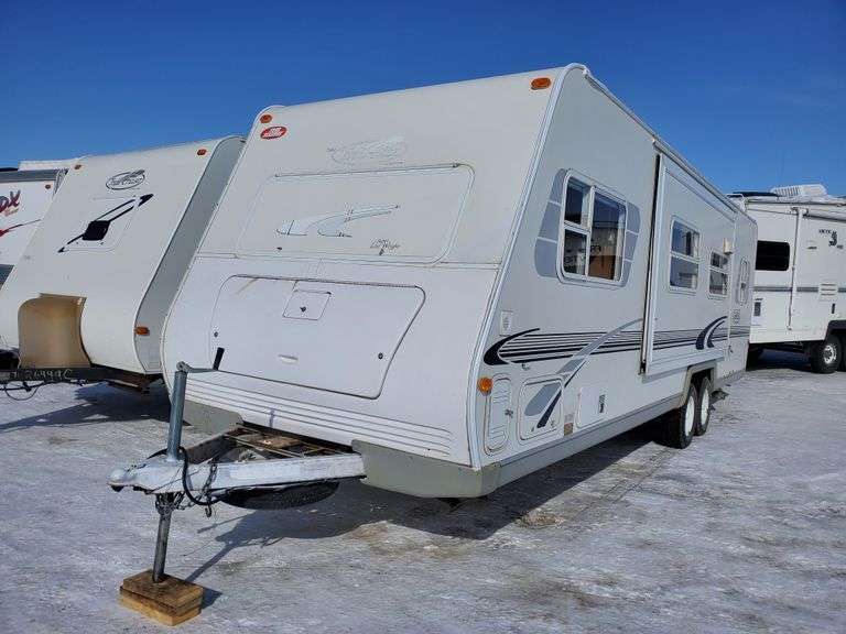 2002 R-Vision Trail Lite 27' - Yorkton Auction Centre