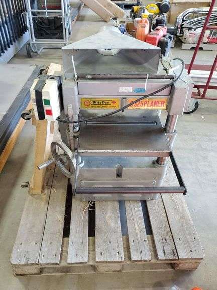 15" Busy Bee 2HP Thickness Planer - Yorkton Auction Centre
