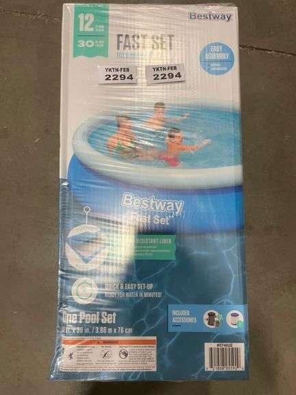 BESTWAY 12FT WIDE FAST SET FILL & RISE POOL - Yorkton Auction Centre