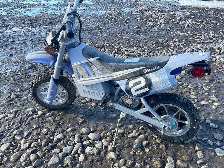 Razor Electric Motor Bike - Yorkton Auction Centre