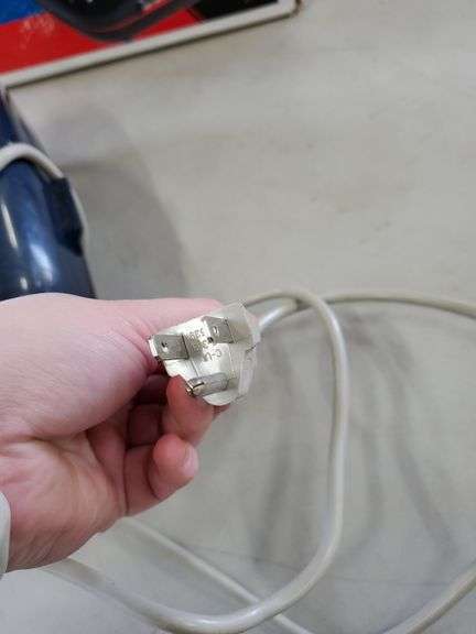 Mastercraft Wet Sharpener - Yorkton Auction Centre