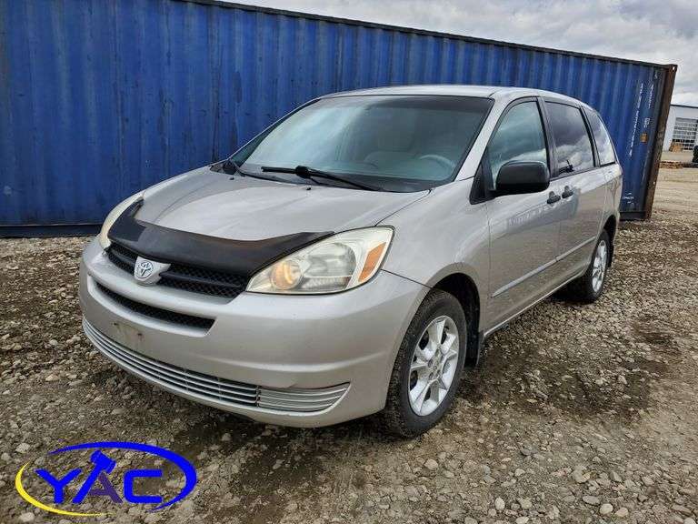 2005 TOYOTA SIENNA AWD - Yorkton Auction Centre