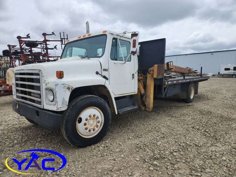 1985 INTERNATIONAL HEAVY VEHICLE - Yorkton Auction Centre