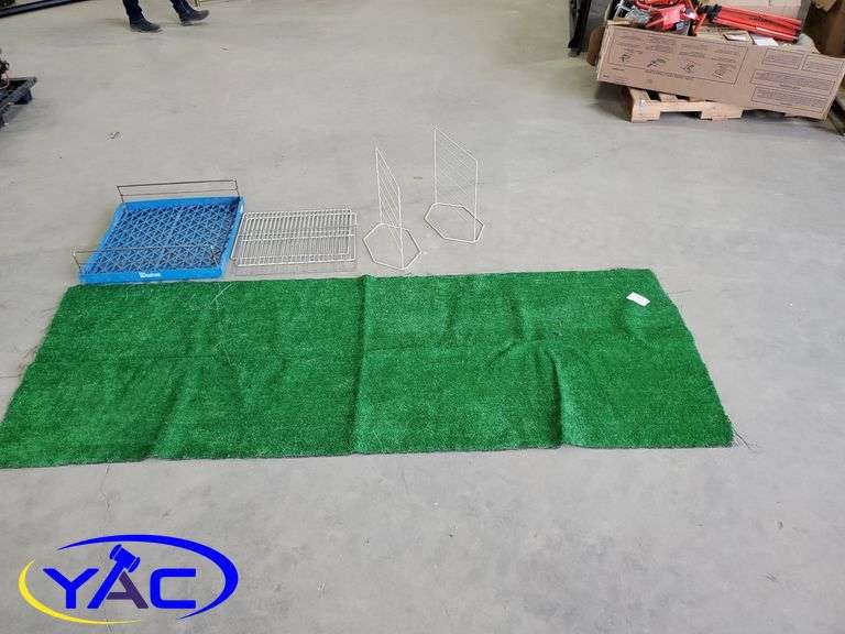Outdoor Rug & Racks - Yorkton Auction Centre