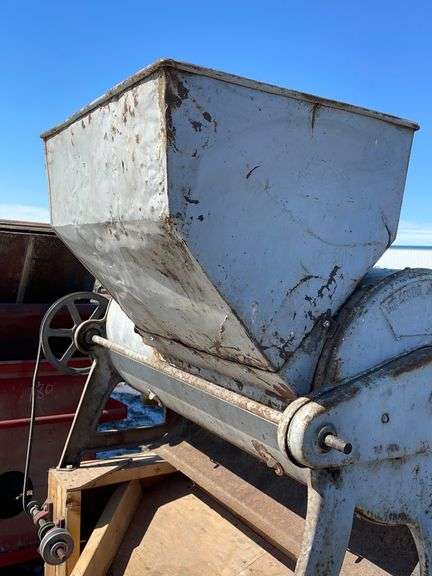 Carter Disk Grain Seperator - Yorkton Auction Centre