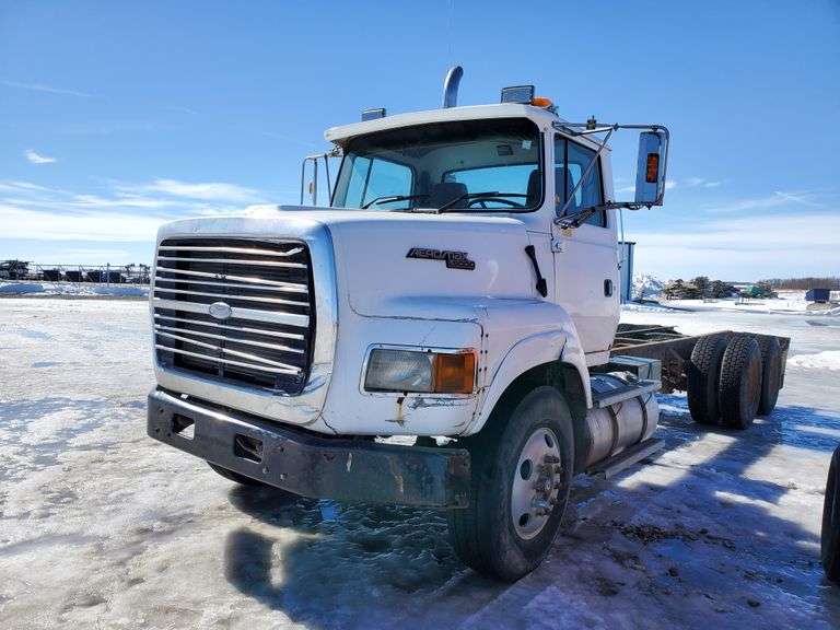 1995 FORD LTA9000 - Yorkton Auction Centre