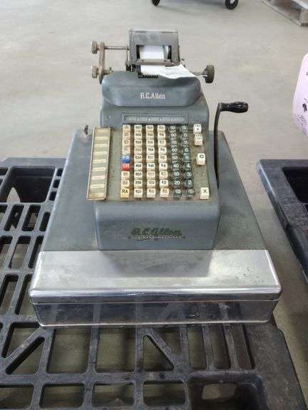 Vintage RC Allen Cash Register - Yorkton Auction Centre
