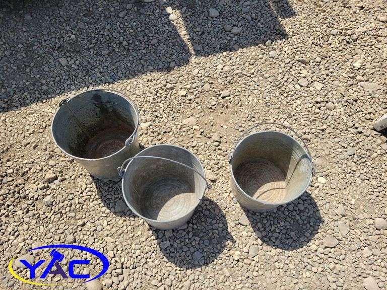 3 - Pails - Yorkton Auction Centre