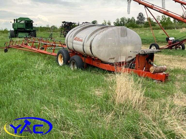Versatile Sprayer - Yorkton Auction Centre