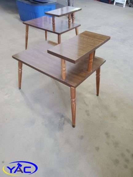 2 End Tables - Yorkton Auction Centre