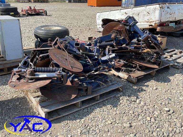 35' Mid Row Bander For Morris Air Drill - Yorkton Auction Centre