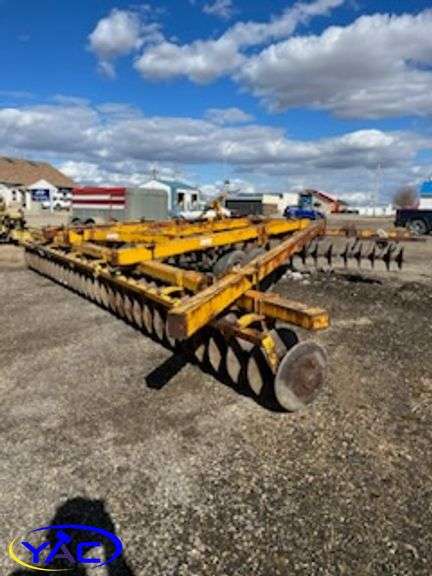 Ezee-On Offset Disc - Yorkton Auction Centre