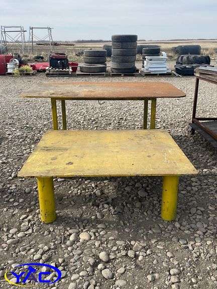 Short Metal Work Table - Yorkton Auction Centre