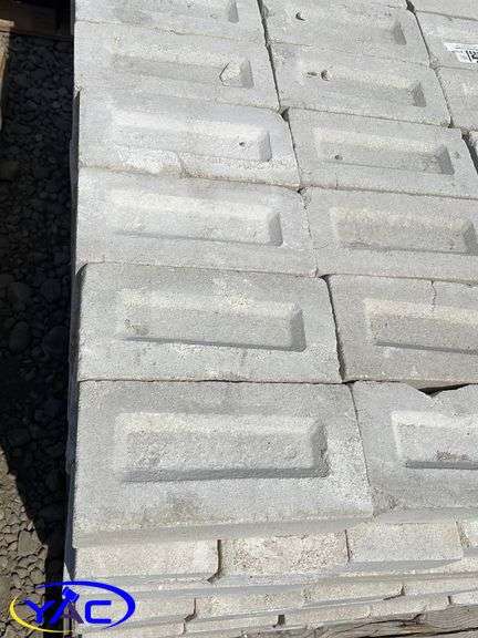 Approx. 500 Bricks - Yorkton Auction Centre