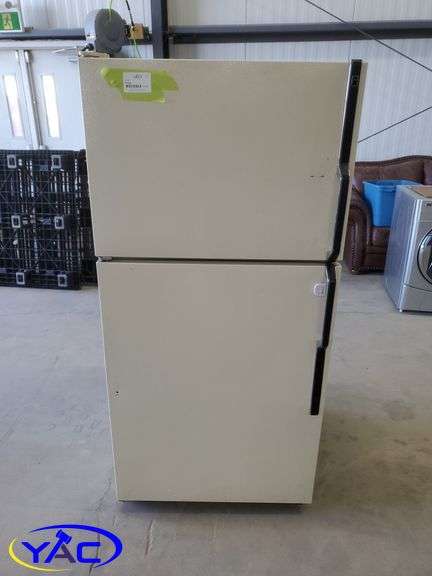 Fridge - Yorkton Auction Centre