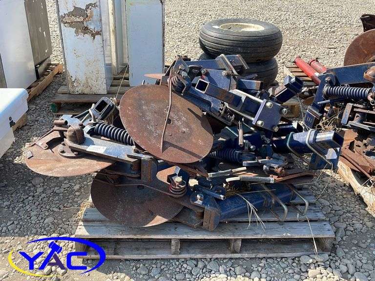 35' Mid Row Bander For Morris Air Drill - Yorkton Auction Centre