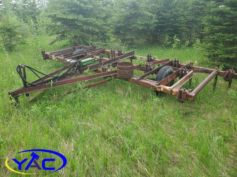 Cockshutt Cultivator - Yorkton Auction Centre