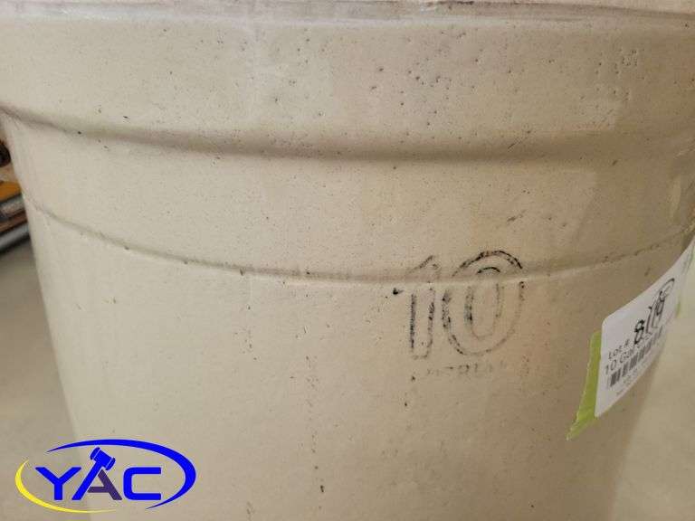 10 Gal Crock - Yorkton Auction Centre