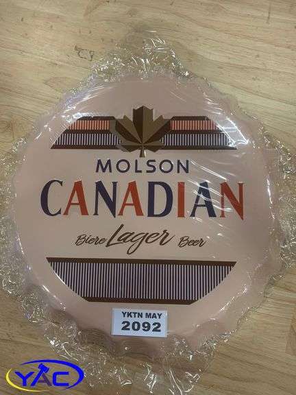 MOLSON CANADIAN BOTTLE CAP TIN SIGN - Yorkton Auction Centre