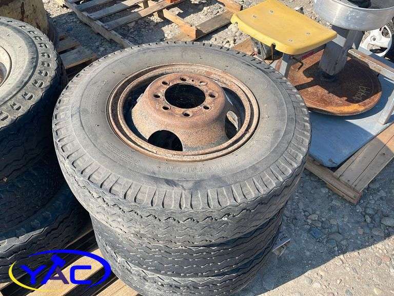 6 - Ford Dually Rims - 16.5" (2 Are Split Rims) - Yorkton Auction Centre