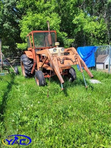 Case 930 Tractor - Yorkton Auction Centre