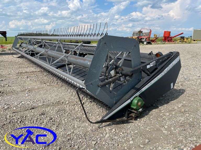 Mac Don 960 Rigid Draper Header - Yorkton Auction Centre